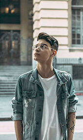 Influencer Marketing Platform - Find & Message Influencers Instantly